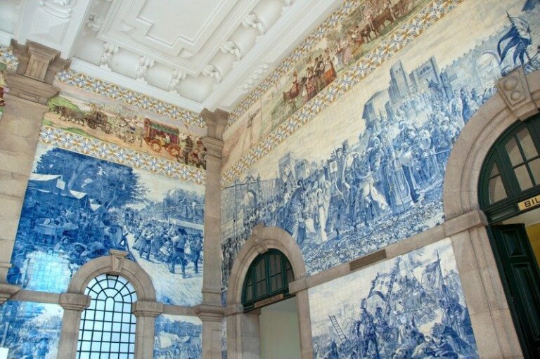 Azulejo tiles in Porto, Portugal