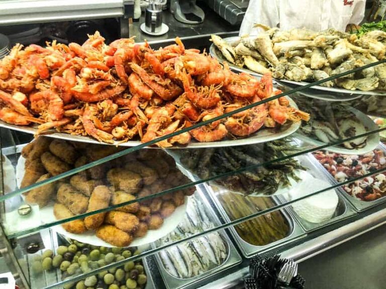 Valencian food guide - what to eat and drink in Valencia