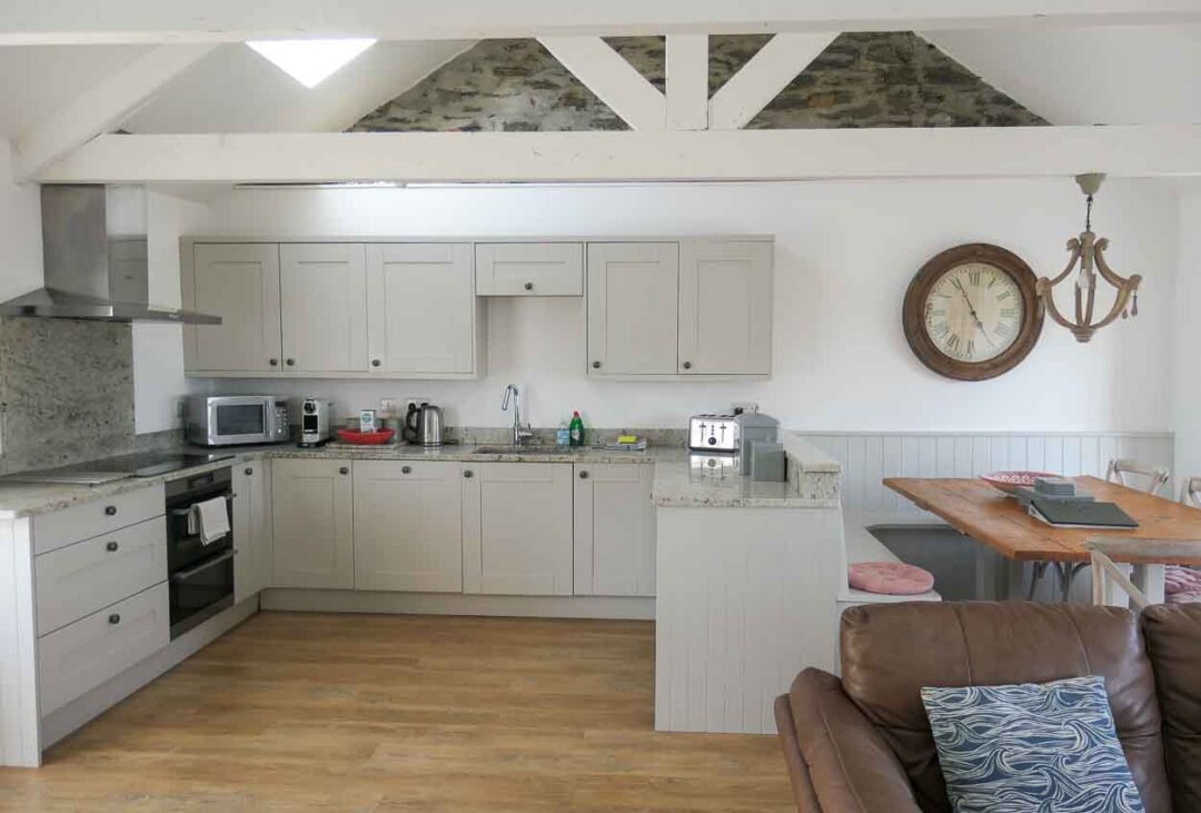 A guide to visiting Porthleven, Cornwall